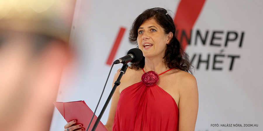 Berg Judit nyitotta meg az idei Könyvhetet